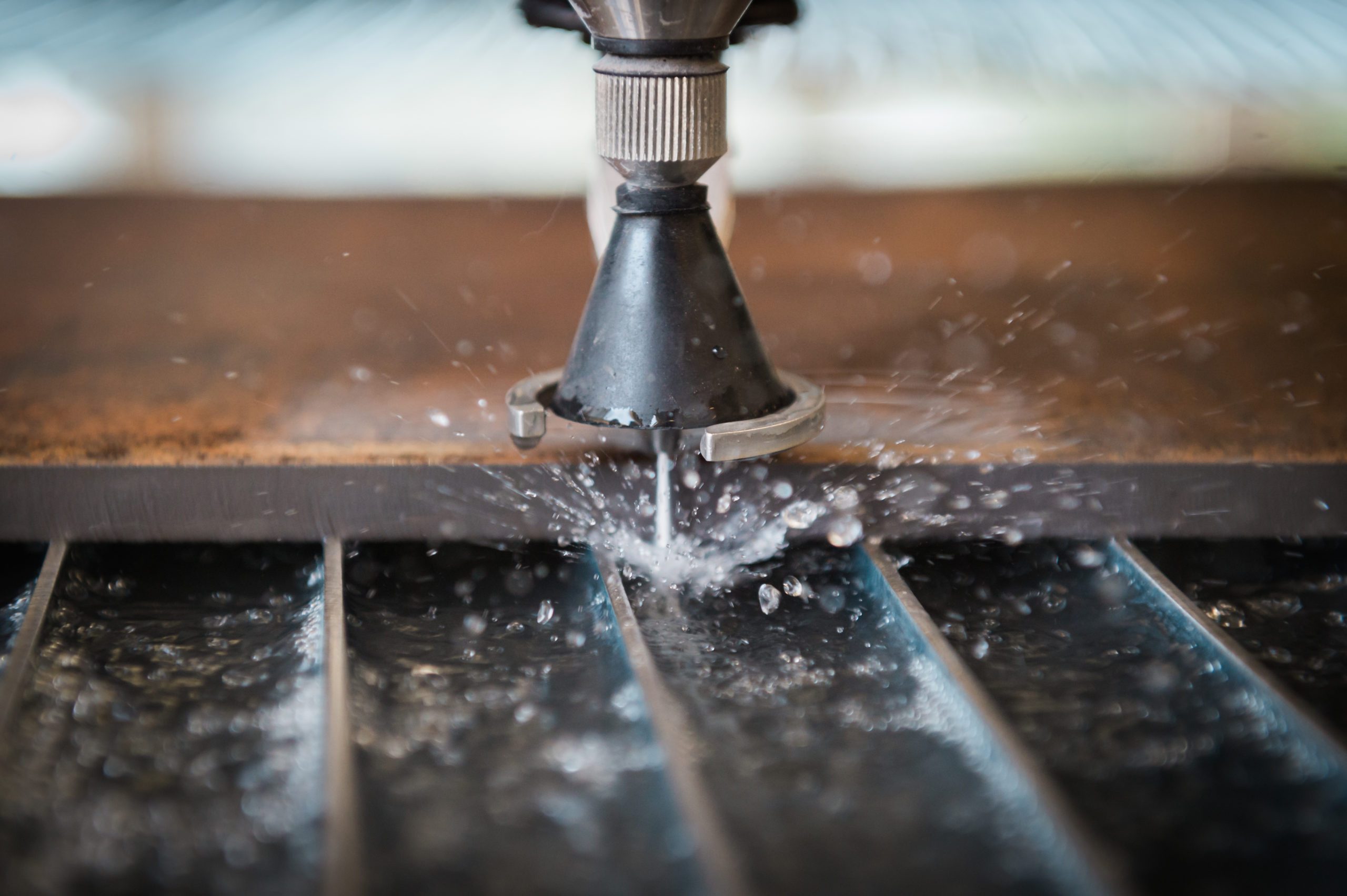 STM waterjet GmbH makes its customers IoT-ready - Innovation Salzburg