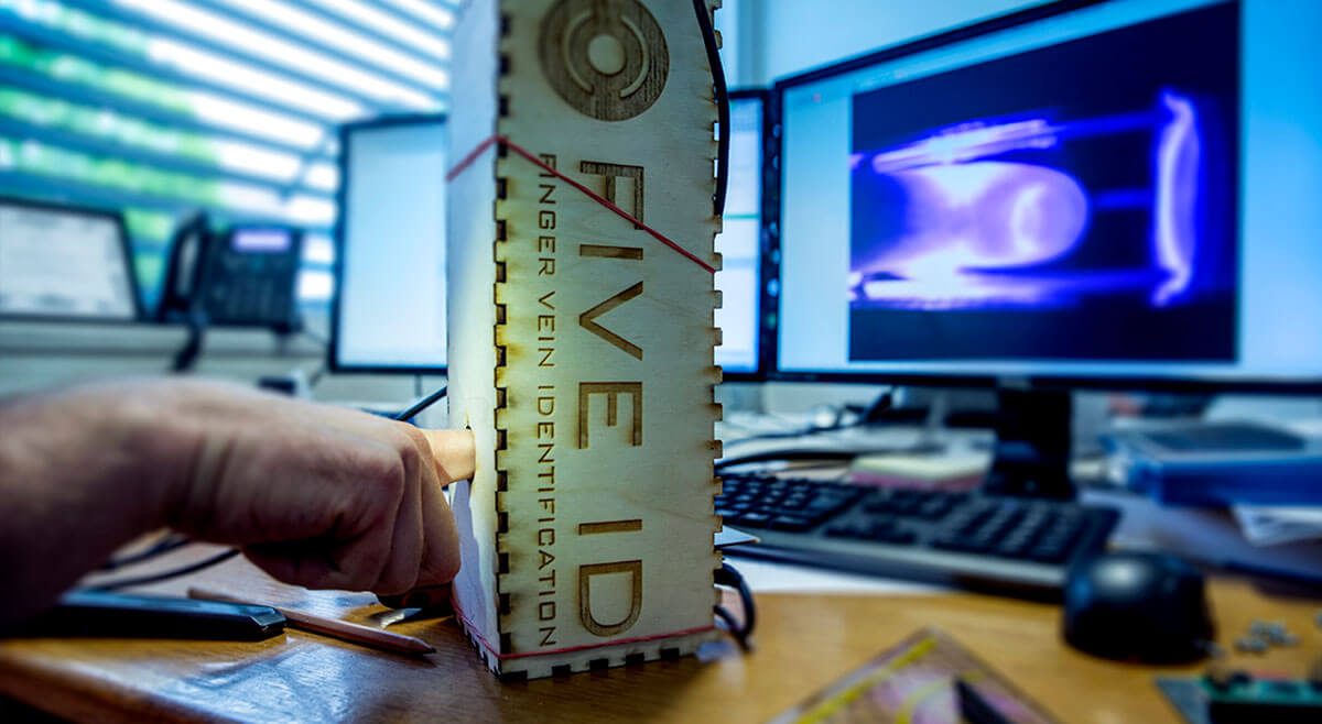 Vein recognition instead of PIN code - Innovation Salzburg